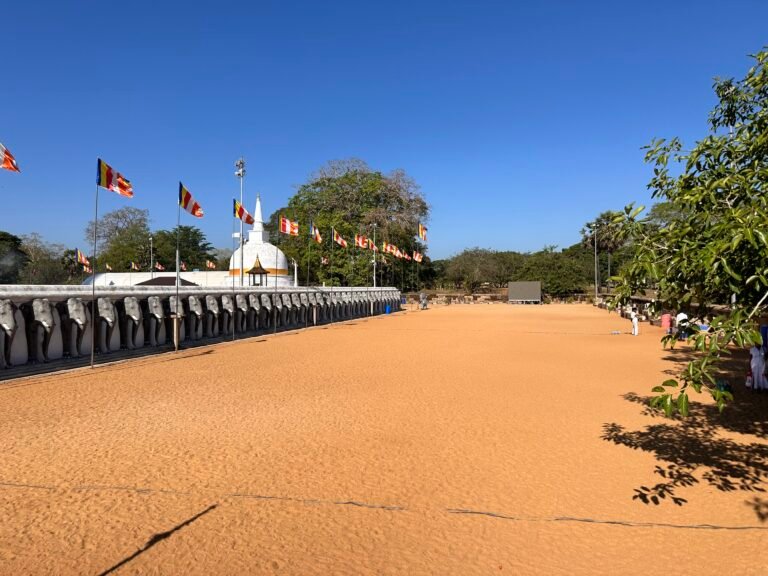Ruwanwelisaya, Significant Buddhist Monuments in Anuradhapura – Travel ...